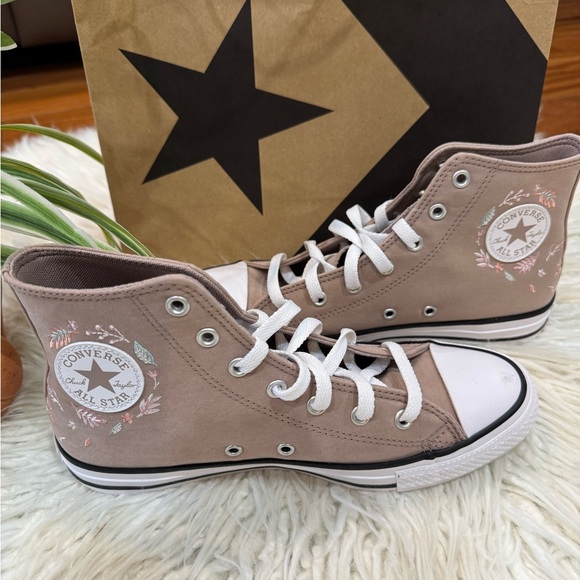 Converse | Shoes | Newconverse Chuck Taylor All Star Fall Leaves | Poshmark